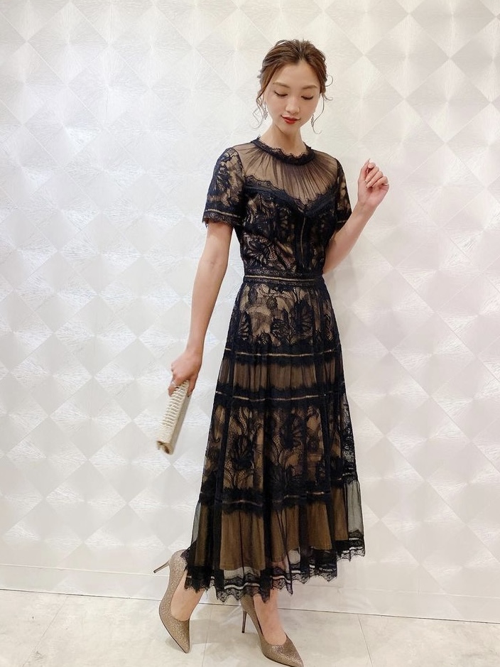 還暦祝いに相応しい服装とは？立場別・会場別のおすすめ服装を紹介 | 結婚式･パーティードレスレンタルなら【ドレスティーク】